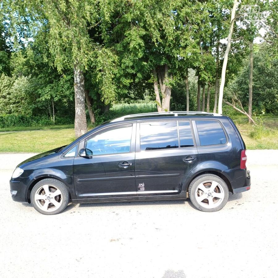 Volkswagen Touran 2005 Klaipėda, ar dzinēja tilpumu 2.00 L un nobraukumu 333 tūkst. km par 850 €, foto 5 vietnē AUTOMOTO.COM.LV