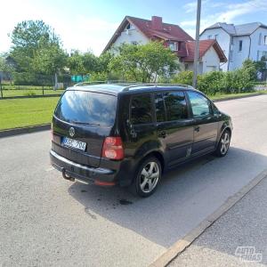 Volkswagen Touran 2005 Klaipėda, ar dzinēja tilpumu 2.00 L un nobraukumu 333 tūkst. km par 850 €, foto 7 vietnē AUTOMOTO.COM.LV