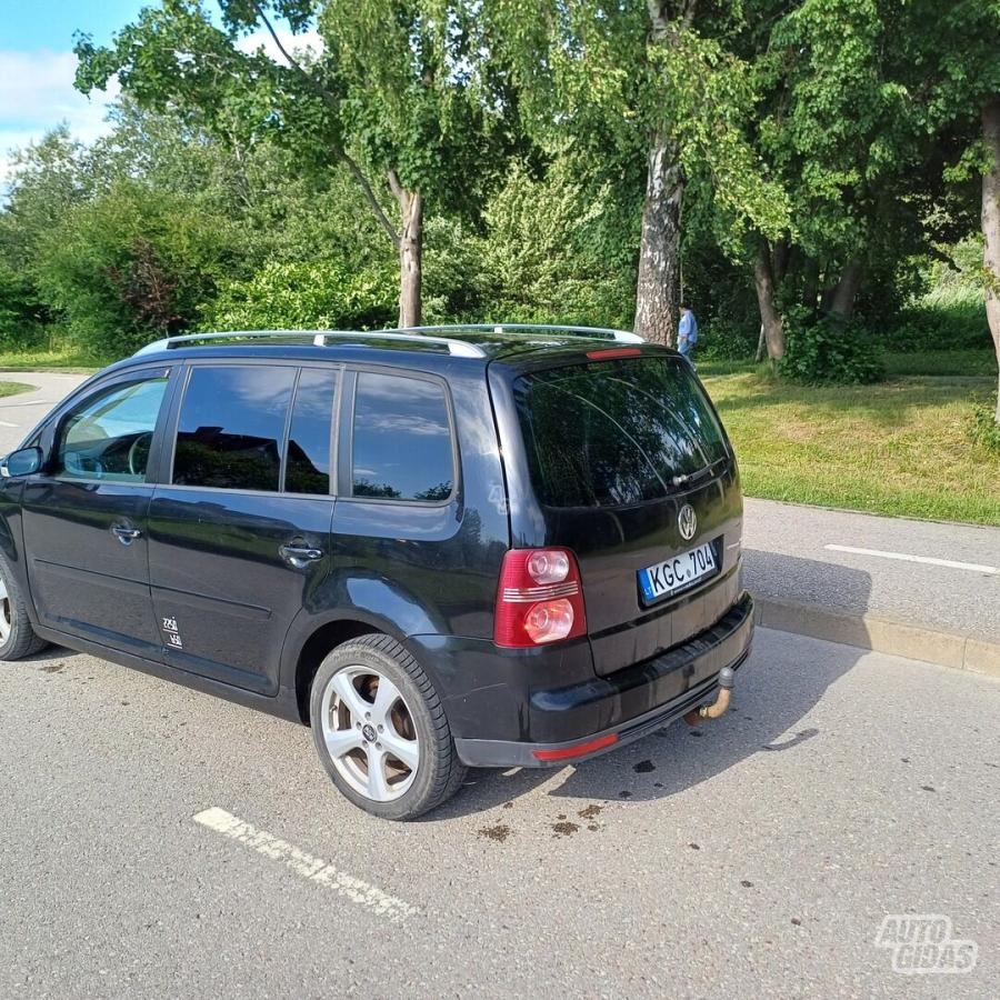 Volkswagen Touran 2005 Klaipėda, ar dzinēja tilpumu 2.00 L un nobraukumu 333 tūkst. km par 850 €, foto 8 vietnē AUTOMOTO.COM.LV
