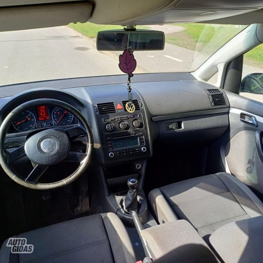 Volkswagen Touran 2005 Klaipėda, ar dzinēja tilpumu 2.00 L un nobraukumu 333 tūkst. km par 850 €, foto 10 vietnē AUTOMOTO.COM.LV