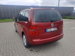 Volkswagen Touran 2005 Telšiai, ar dzinēja tilpumu 2.00 L un nobraukumu 275 tūkst. km par 1850 €, foto 5 vietnē AUTOMOTO.COM.LV