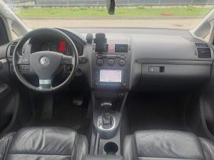 Volkswagen Touran 2005 Telšiai, ar dzinēja tilpumu 2.00 L un nobraukumu 275 tūkst. km par 1850 €, foto 12 vietnē AUTOMOTO.COM.LV