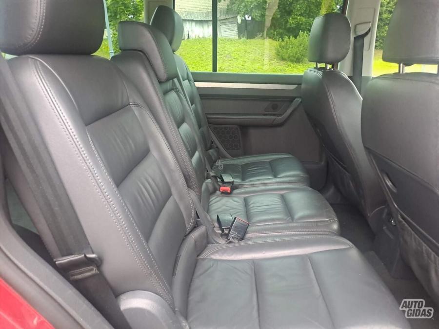 Volkswagen Touran 2005 Telšiai, ar dzinēja tilpumu 2.00 L un nobraukumu 275 tūkst. km par 1850 €, foto 14 vietnē AUTOMOTO.COM.LV