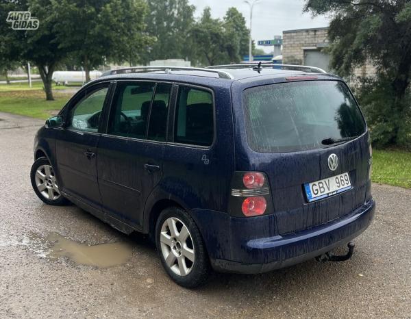 Volkswagen Touran 2005 in Siauliai, with an engine capacity of 2.00 L and mileage of 283 thousand km for 650 €, photo 6 on AUTOMOTO.COM.LV