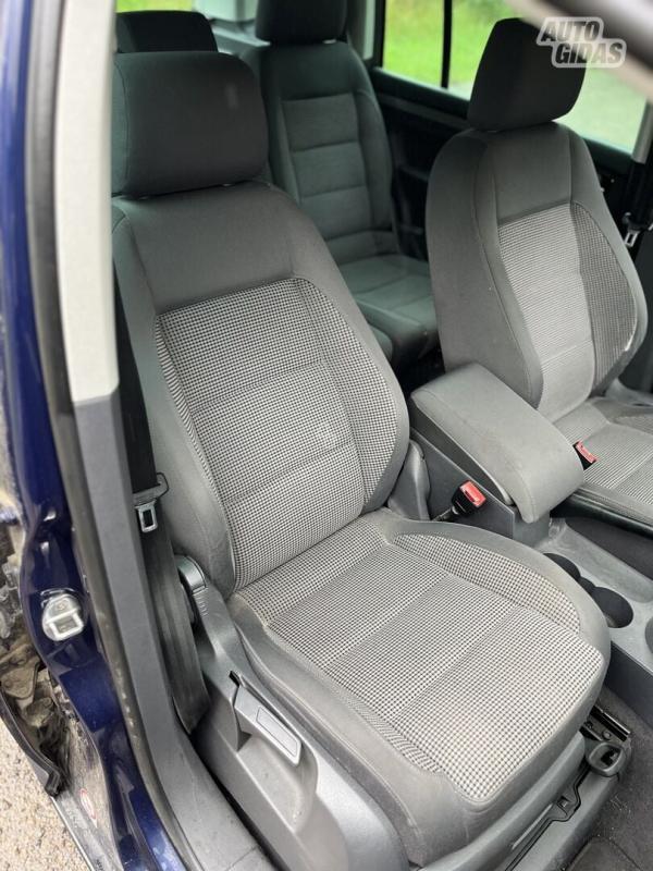 Volkswagen Touran 2005 in Siauliai, with an engine capacity of 2.00 L and mileage of 283 thousand km for 650 €, photo 10 on AUTOMOTO.COM.LV