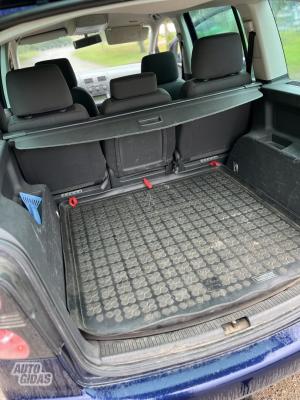 Volkswagen Touran 2005 Šauļi, ar dzinēja tilpumu 2.00 L un nobraukumu 283 tūkst. km par 650 €, foto 13 vietnē AUTOMOTO.COM.LV