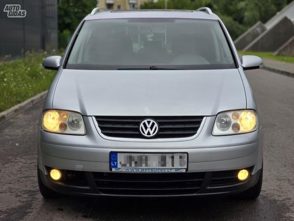 Volkswagen Touran 2005 in Vilnius, with an engine capacity of 1.90 L and mileage of 379 thousand km for 1250 €, photo 8 on AUTOMOTO.COM.LV