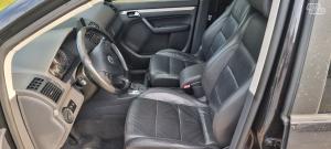 Volkswagen Touran 2005 Vilkaviškis, ar dzinēja tilpumu 2.00 L un nobraukumu 350 tūkst. km par 2750 €, foto 9 vietnē AUTOMOTO.COM.LV