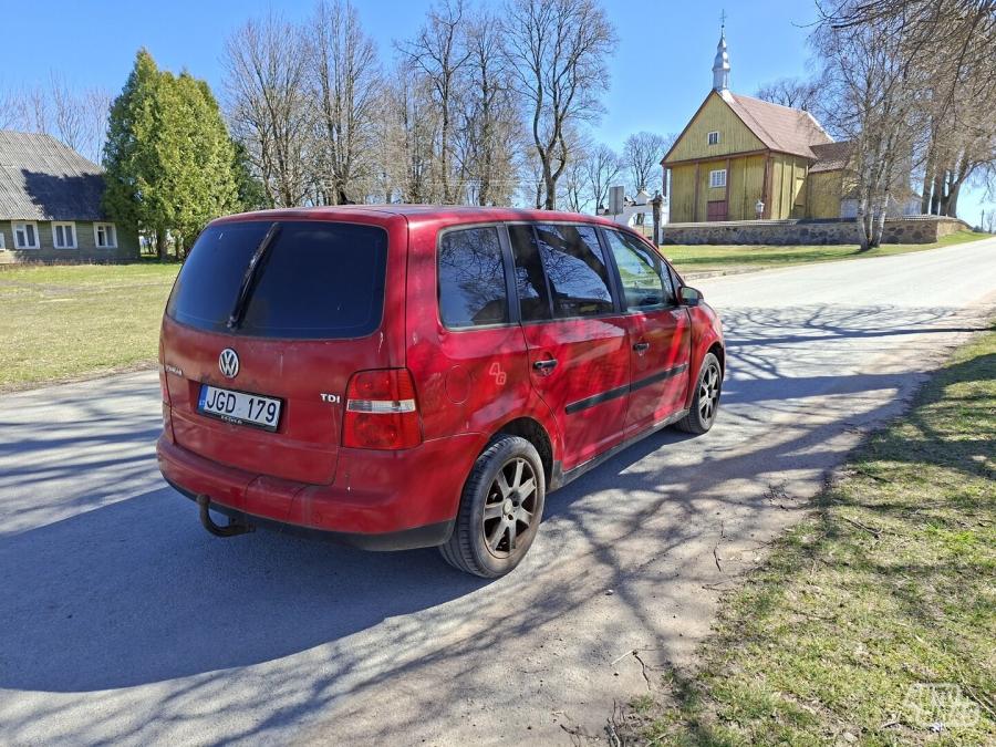 Фольксваген Туран 2005 в Кельме, объемом двигателя 1.90 л и пробегом 300 тыс. км за 500 €, фото 7 на AUTOMOTO.COM.LV
