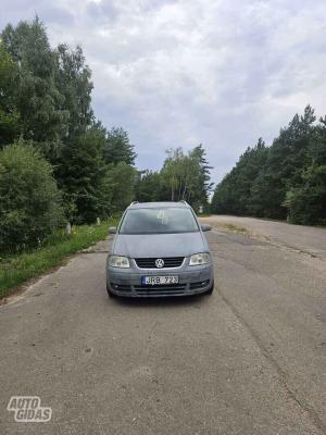 Volkswagen Touran 2005 in Vievis, with an engine capacity of 2.00 L and mileage of 351 thousand km for 1150 €, photo  on AUTOMOTO.COM.LV