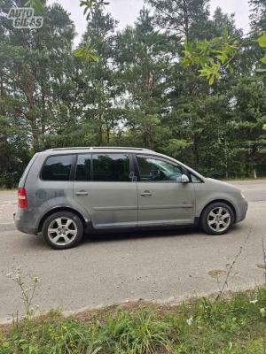 Volkswagen Touran 2005 in Vievis, with an engine capacity of 2.00 L and mileage of 351 thousand km for 1150 €, photo 8 on AUTOMOTO.COM.LV