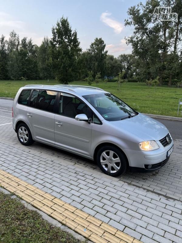 Volkswagen Touran 2005 in Vilkaviskis, with an engine capacity of 2.00 L and mileage of 343 thousand km for 1750 €, photo 2 on AUTOMOTO.COM.LV