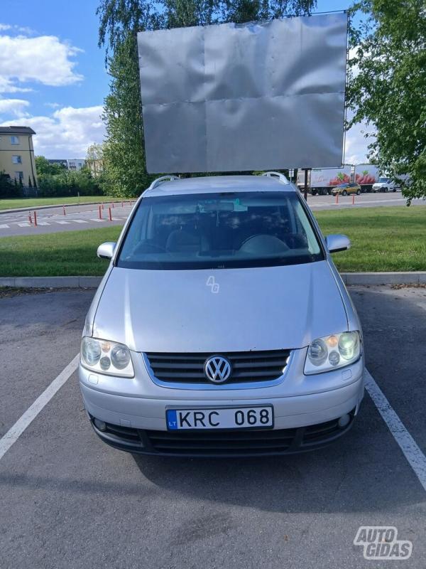 Volkswagen Touran 2005 in Jonava, with an engine capacity of 1.90 L and mileage of 400 thousand km for 650 €, photo 3 on AUTOMOTO.COM.LV