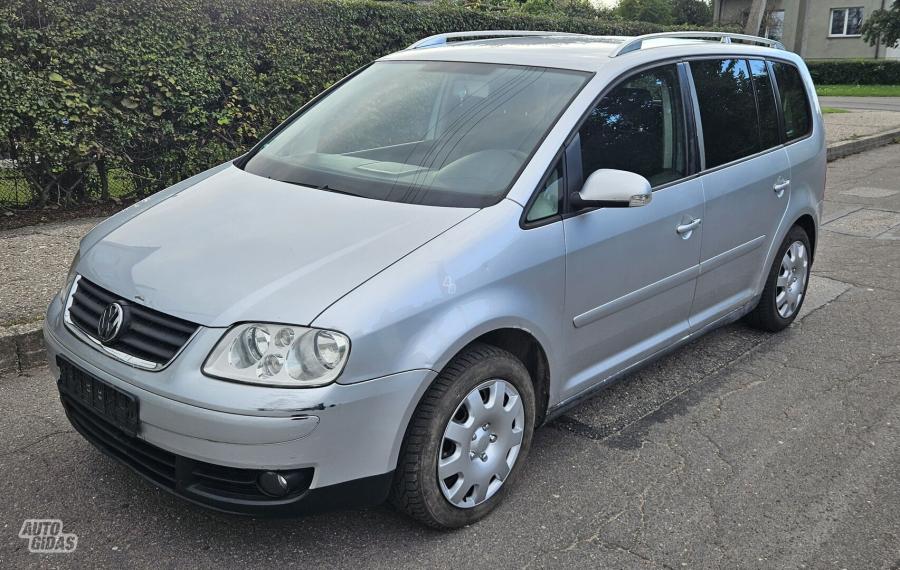 Volkswagen Touran 2005 Viļņa, ar dzinēja tilpumu 2.00 L un nobraukumu 315 tūkst. km par 999 €, foto 3 vietnē AUTOMOTO.COM.LV
