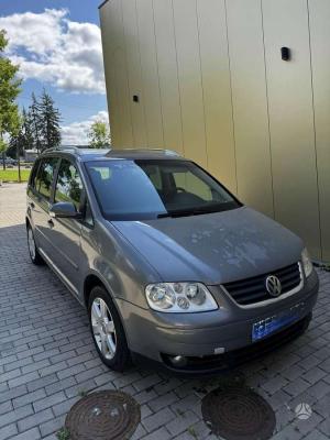Фольксваген Туран 2005 в Каунас, объемом двигателя 1.97 л и пробегом 298 тыс. км за 1600 €, фото  на AUTOMOTO.COM.LV