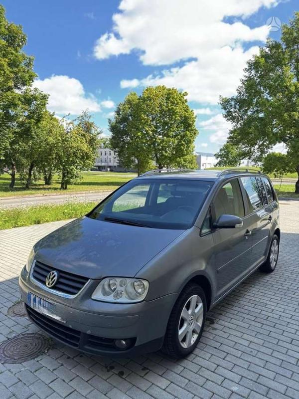 Фольксваген Туран 2005 в Каунас на AUTOMOTO.COM.LV Фольксваген Туран 2005 в Каунас, объемом двигателя 1.97 л и пробегом 298 тыс. км за 1600 €, фото 3 на AUTOMOTO.COM.LV