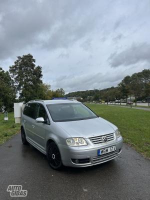 Volkswagen Touran 2005 in Kaunas, with an engine capacity of 2.00 L and mileage of 369 thousand km for 730 €, photo 3 on AUTOMOTO.COM.LV