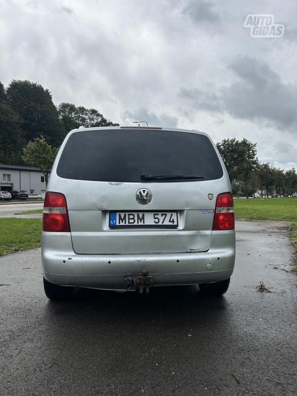 Volkswagen Touran 2005 Kauņa vietnē Volkswagen Touran 2005 Kauņa, ar dzinēja tilpumu 2.00 L un nobraukumu 369 tūkst. km par 730 €, foto 5 vietnē AUTOMOTO.COM.LV