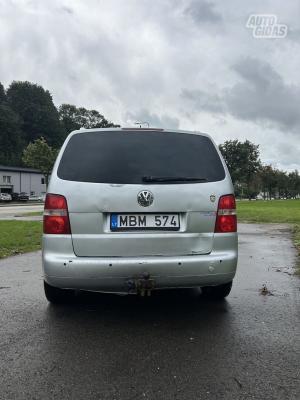 Volkswagen Touran 2005 in Kaunas, with an engine capacity of 2.00 L and mileage of 369 thousand km for 730 €, photo 5 on AUTOMOTO.COM.LV