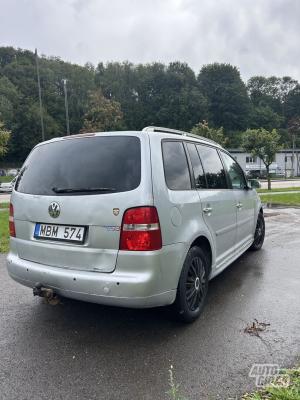 Volkswagen Touran 2005 in Kaunas, with an engine capacity of 2.00 L and mileage of 369 thousand km for 730 €, photo 6 on AUTOMOTO.COM.LV