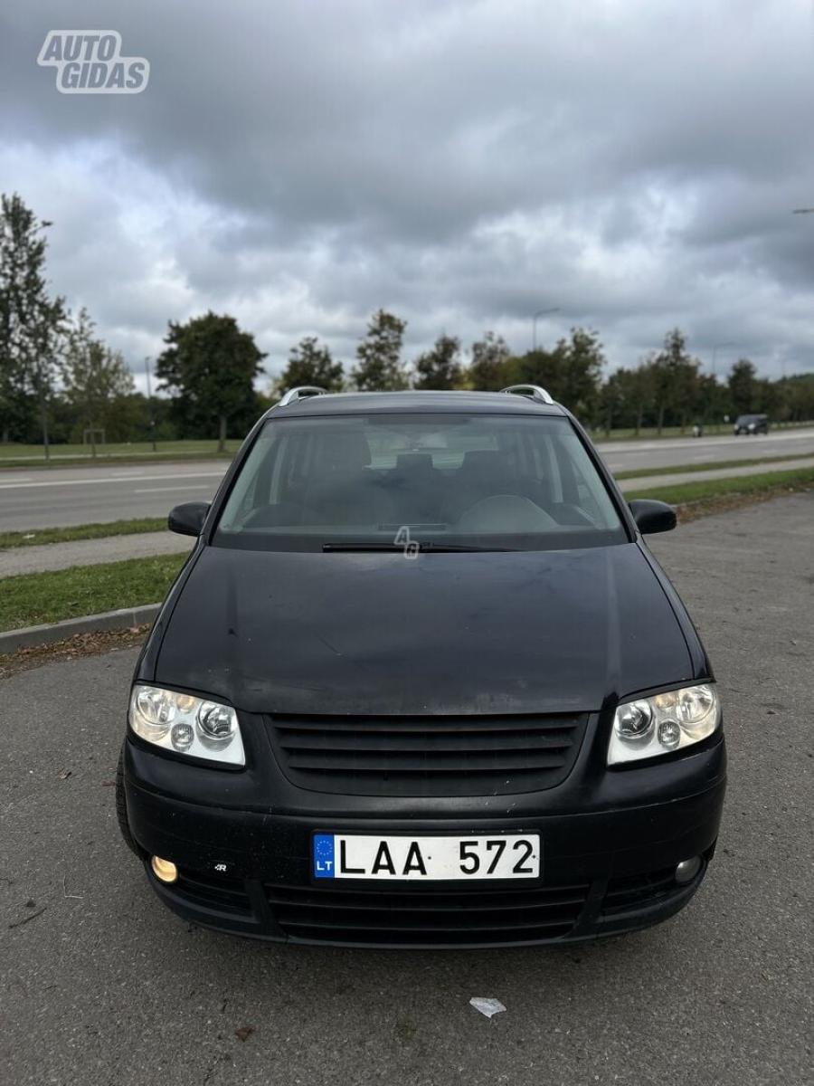 Volkswagen Touran 2005 in Kaunas, with an engine capacity of 1.90 L and mileage of 349 thousand km for 1000 €, photo 3 on AUTOMOTO.COM.LV
