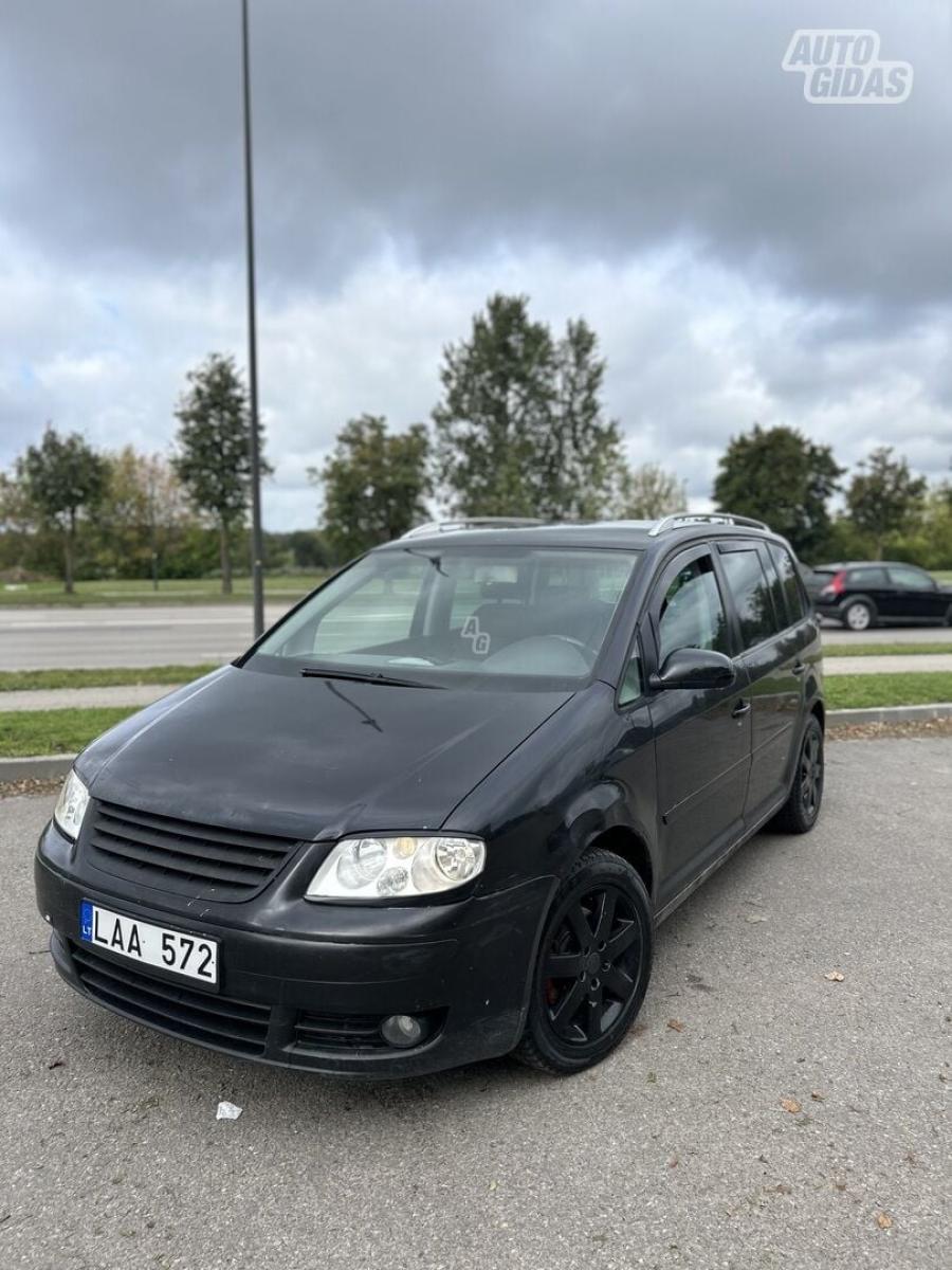 Volkswagen Touran 2005 in Kaunas, with an engine capacity of 1.90 L and mileage of 349 thousand km for 1000 €, photo 4 on AUTOMOTO.COM.LV