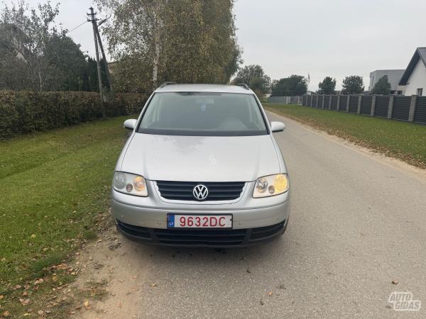 Volkswagen Touran 2005 in Vilnius, with an engine capacity of 1.90 L and mileage of 259 thousand km for 1499 €, photo 1 on AUTOMOTO.COM.LV