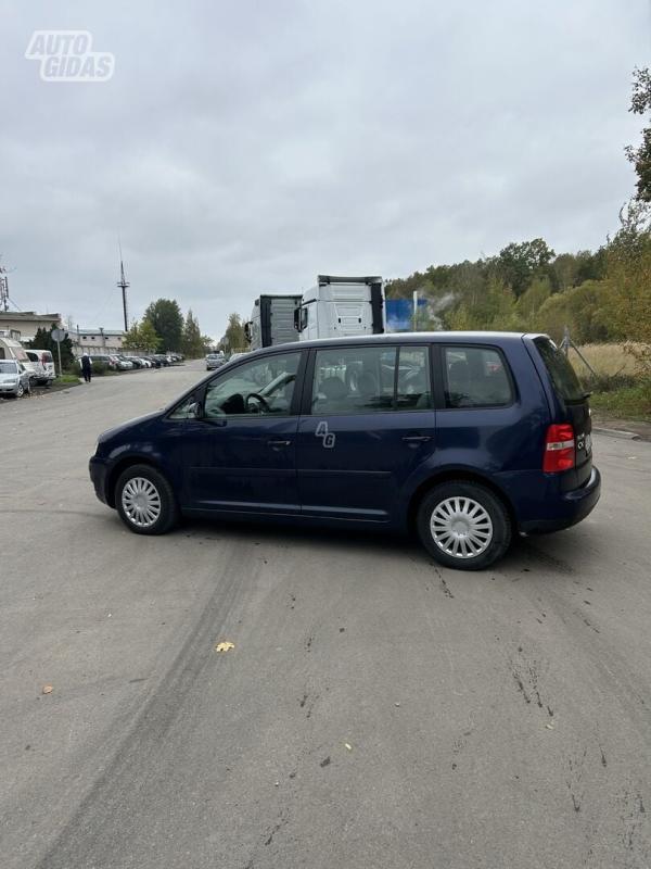 Volkswagen Touran 2005 in Kaunas on AUTOMOTO.COM.LV Volkswagen Touran 2005 in Kaunas, with an engine capacity of 1.90 L and mileage of 310 thousand km for 1200 β¬, photo 6 on AUTOMOTO.COM.LV