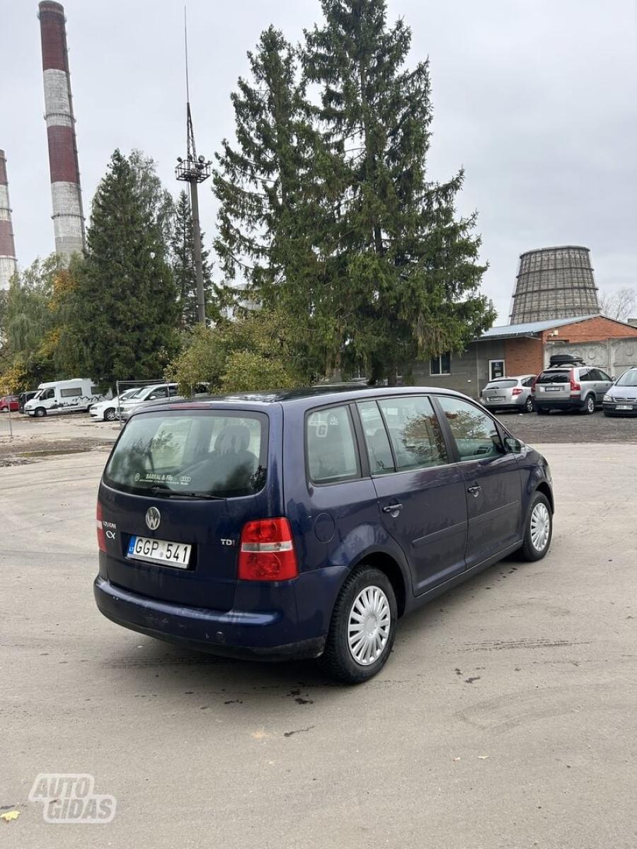 Фольксваген Туран 2005 в Каунас, объемом двигателя 1.90 л и пробегом 310 тыс. км за 1200 €, фото 7 на AUTOMOTO.COM.LV
