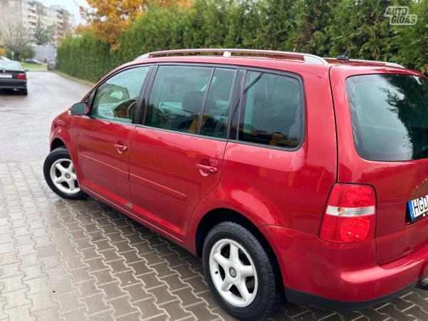 Volkswagen Touran 2005 in Kaunas, with an engine capacity of 2.00 L and mileage of 322 thousand km for 840 €, photo 1 on AUTOMOTO.COM.LV
