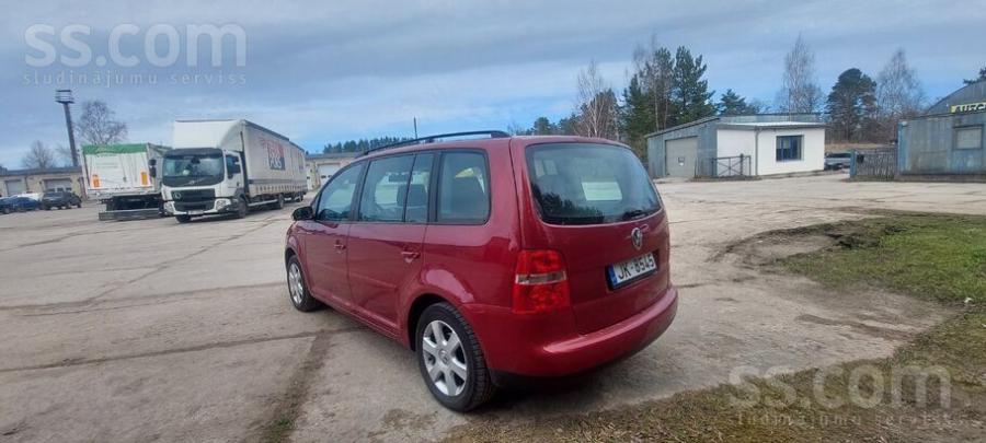 Volkswagen Touran 2006 Dobele, ar dzinēja tilpumu 1.90 L un nobraukumu 325 tūkst. km par 1890 €, foto 5 vietnē AUTOMOTO.COM.LV