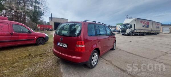 Volkswagen Touran 2006 Dobele, ar dzinēja tilpumu 1.90 L un nobraukumu 325 tūkst. km par 1890 €, foto 6 vietnē AUTOMOTO.COM.LV