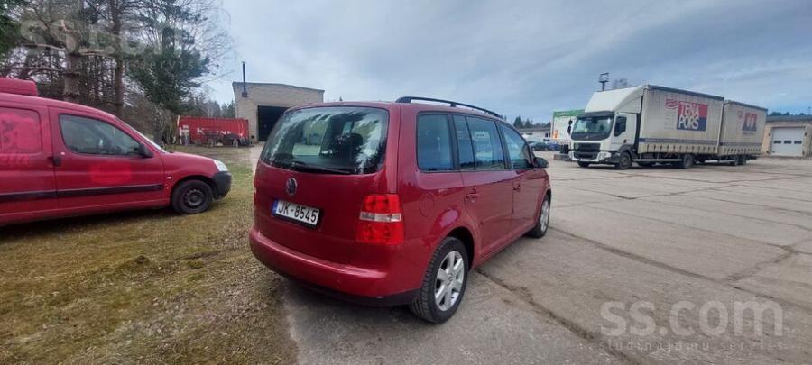 Volkswagen Touran 2006 Dobele, ar dzinēja tilpumu 1.90 L un nobraukumu 325 tūkst. km par 1890 €, foto 6 vietnē AUTOMOTO.COM.LV