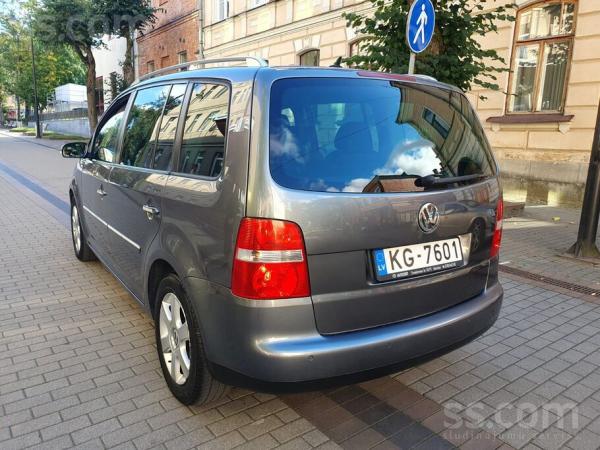Volkswagen Touran 2006 in Riga, with an engine capacity of 2.00 L and mileage of 300 thousand km for 2450 €, photo 11 on AUTOMOTO.COM.LV
