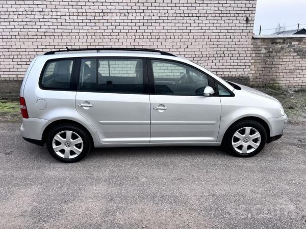 Volkswagen Touran 2006 in Daugavpils, with an engine capacity of 1.90 L and mileage of 281 thousand km for 2849 €, photo 6 on AUTOMOTO.COM.LV