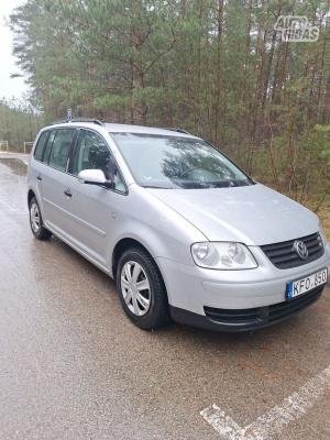 Volkswagen Touran 2006 in Druskininkai, with an engine capacity of 1.90 L and mileage of 350 thousand km for 950 €, photo 3 on AUTOMOTO.COM.LV