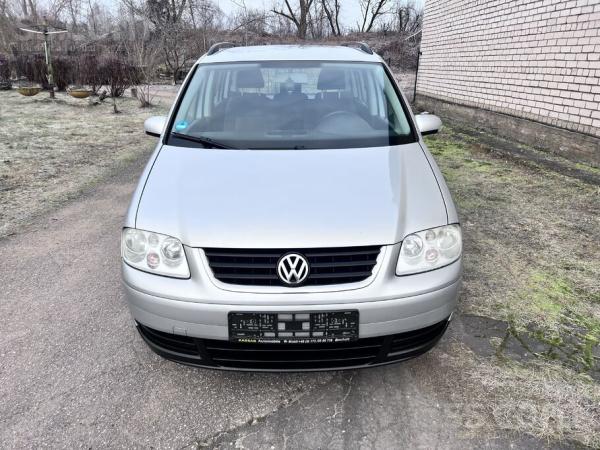 Volkswagen Touran 2006 in Daugavpils, with an engine capacity of 1.90 L and mileage of 281 thousand km for 2849 €, photo 7 on AUTOMOTO.COM.LV