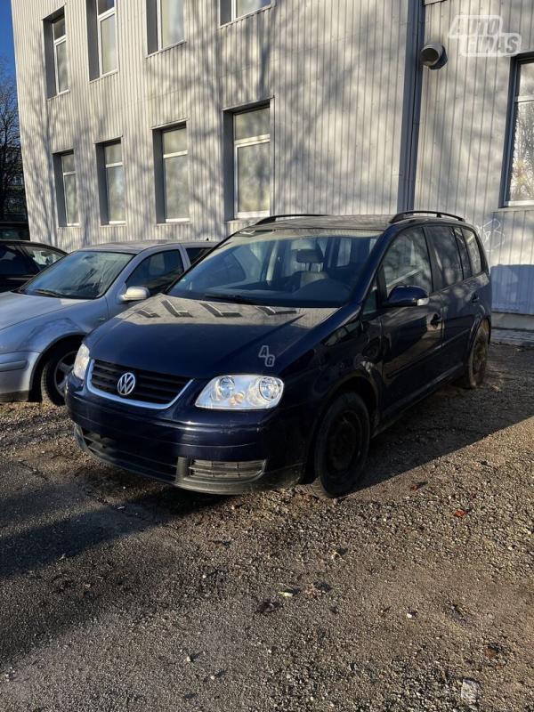 Volkswagen Touran 2006 in Klaipeda, with an engine capacity of 2.00 L and mileage of 287 thousand km for 1100 €, photo 1 on AUTOMOTO.COM.LV
