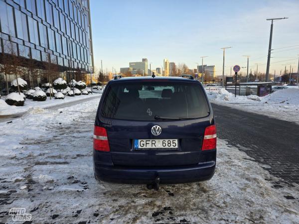 Volkswagen Touran 2006 Viļņa, ar dzinēja tilpumu 2.00 L un nobraukumu 390 tūkst. km par 1250 €, foto 5 vietnē AUTOMOTO.COM.LV
