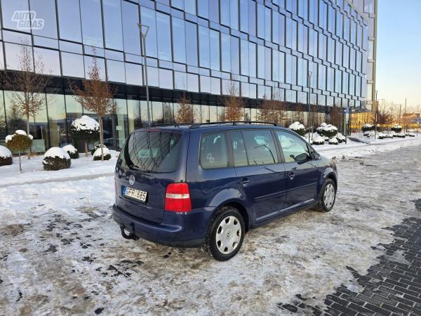 Volkswagen Touran 2006 Viļņa, ar dzinēja tilpumu 2.00 L un nobraukumu 390 tūkst. km par 1250 €, foto 6 vietnē AUTOMOTO.COM.LV