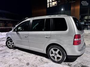 Volkswagen Touran 2006 Kauņa, ar dzinēja tilpumu 2.00 L un nobraukumu 350 tūkst. km par 1790 €, foto 4 vietnē AUTOMOTO.COM.LV