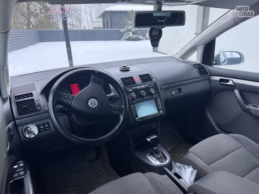 Volkswagen Touran 2006 Kauņa, ar dzinēja tilpumu 2.00 L un nobraukumu 350 tūkst. km par 1790 €, foto 7 vietnē AUTOMOTO.COM.LV