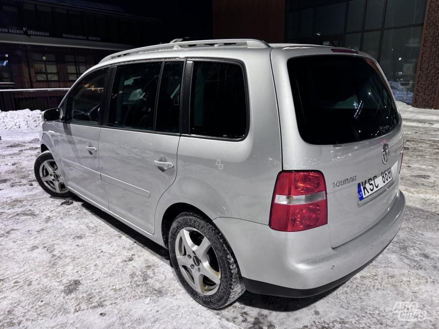 Volkswagen Touran 2006 Kauņa, ar dzinēja tilpumu 2.00 L un nobraukumu 350 tūkst. km par 1790 €, foto 8 vietnē AUTOMOTO.COM.LV