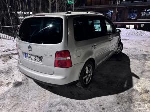 Volkswagen Touran 2006 Kauņa, ar dzinēja tilpumu 2.00 L un nobraukumu 350 tūkst. km par 1790 €, foto 10 vietnē AUTOMOTO.COM.LV