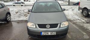 Volkswagen Touran 2006 Viļņa, ar dzinēja tilpumu 2.00 L un nobraukumu 295 tūkst. km par 1350 €, foto 3 vietnē AUTOMOTO.COM.LV