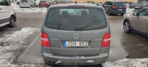 Volkswagen Touran 2006 Viļņa, ar dzinēja tilpumu 2.00 L un nobraukumu 295 tūkst. km par 1350 €, foto 6 vietnē AUTOMOTO.COM.LV