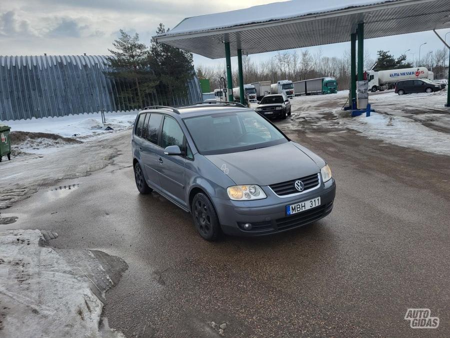 Volkswagen Touran 2006 Kauņa, ar dzinēja tilpumu 2.00 L un nobraukumu 350 tūkst. km par 1390 €, foto 3 vietnē AUTOMOTO.COM.LV