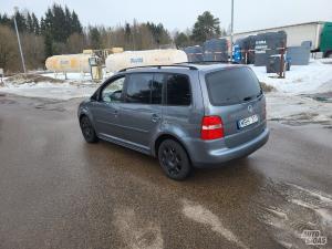 Volkswagen Touran 2006 Kauņa, ar dzinēja tilpumu 2.00 L un nobraukumu 350 tūkst. km par 1390 €, foto 8 vietnē AUTOMOTO.COM.LV