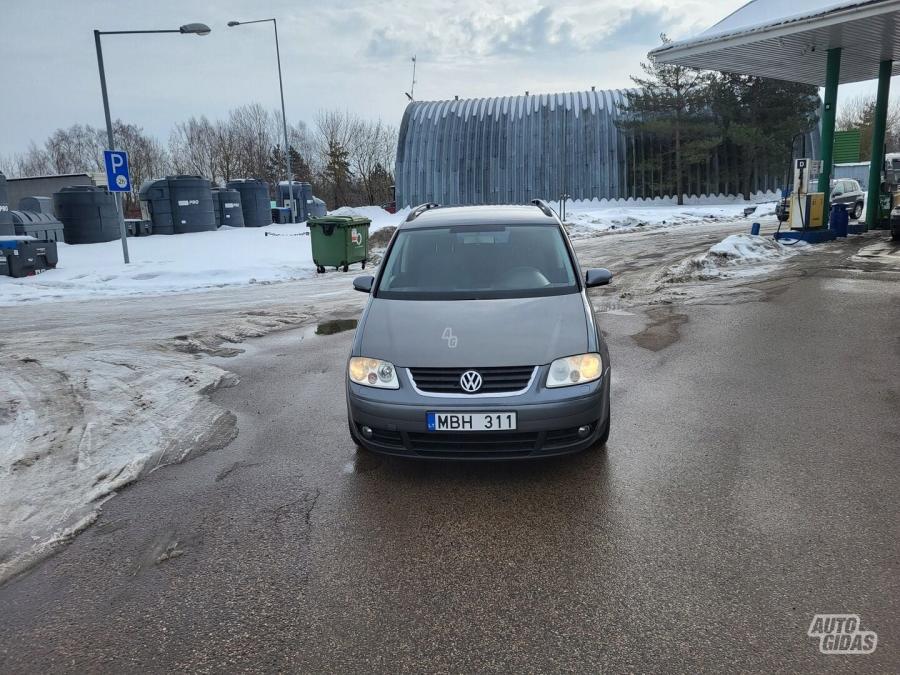 Volkswagen Touran 2006 Kauņa, ar dzinēja tilpumu 2.00 L un nobraukumu 350 tūkst. km par 1390 €, foto 10 vietnē AUTOMOTO.COM.LV