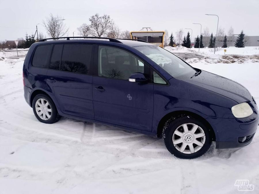 Volkswagen Touran 2006 Viļņa, ar dzinēja tilpumu 1.90 L un nobraukumu 300 tūkst. km par 1850 €, foto 2 vietnē AUTOMOTO.COM.LV